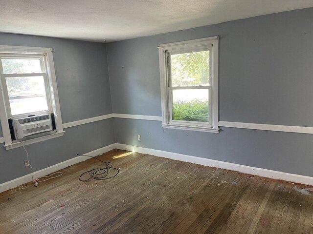house with 4 bedroom, Springfield MA ES104757650