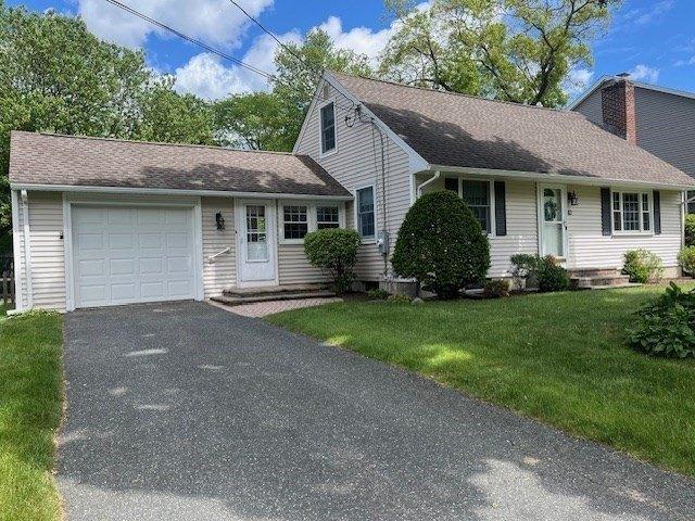 house with 4 bedroom, Springfield MA ES104792040