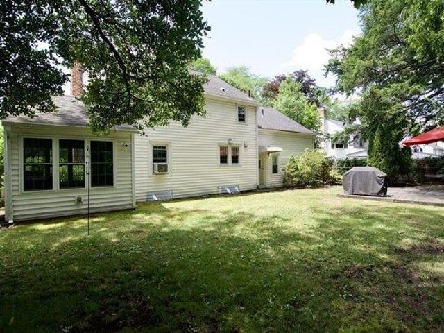 house with 4 bedroom, Springfield MA ES104832847