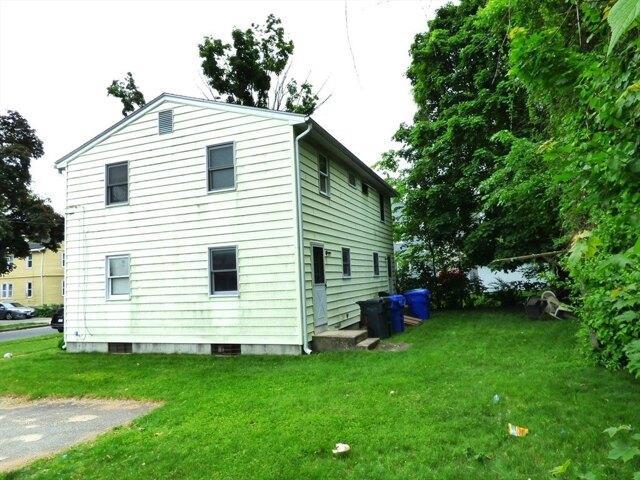 house with 4 bedroom, Springfield MA ES104994889