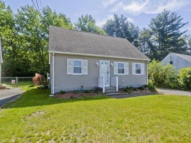house with 4 bedroom, Springfield MA ES104905433