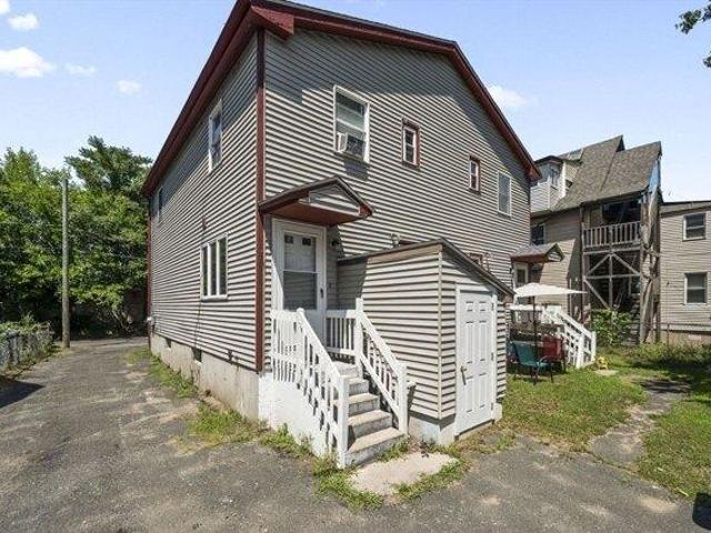 house with 4 bedroom, Springfield MA ES105060285