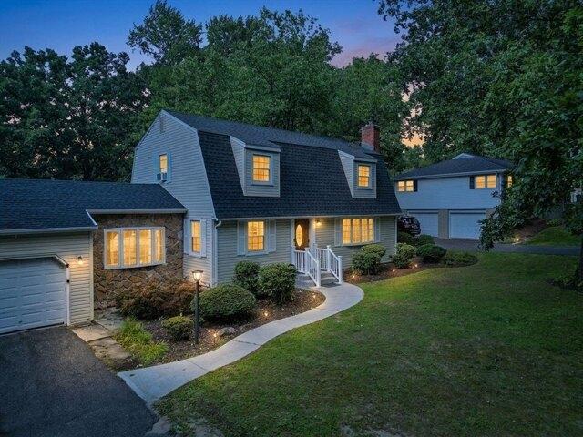 house with 4 bedroom, Springfield MA ES105061580