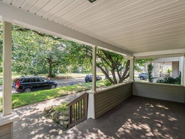 house with 4 bedroom, Springfield MA ES105092785