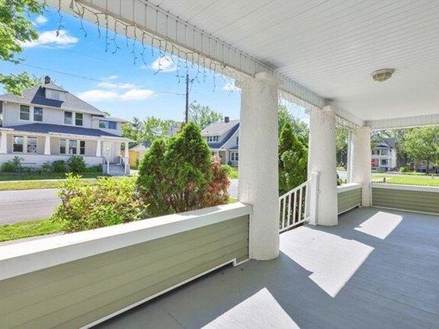 house with 4 bedroom, Springfield MA ES105174777
