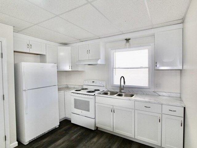 house with 4 bedroom, Springfield MA ES105205497