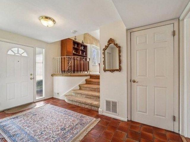 house with 4 bedroom, Springfield NJ DLS102826749