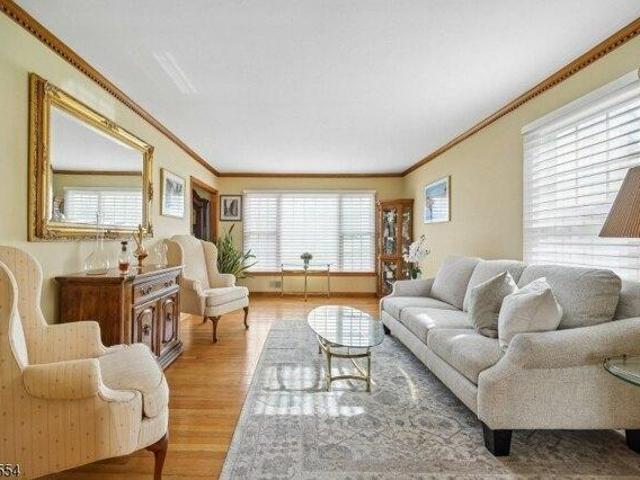 house with 4 bedroom, Springfield NJ DS102595847