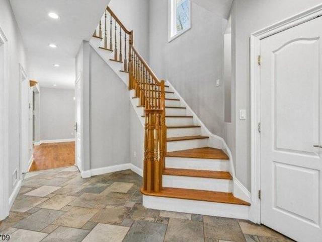 house with 4 bedroom, Springfield NJ ES104445351