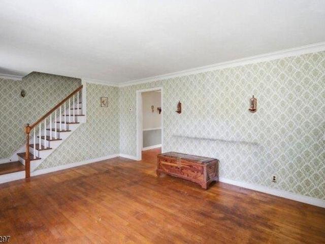 house with 4 bedroom, Springfield NJ ES104445683