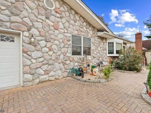 house with 4 bedroom, Springfield NJ ES104542130