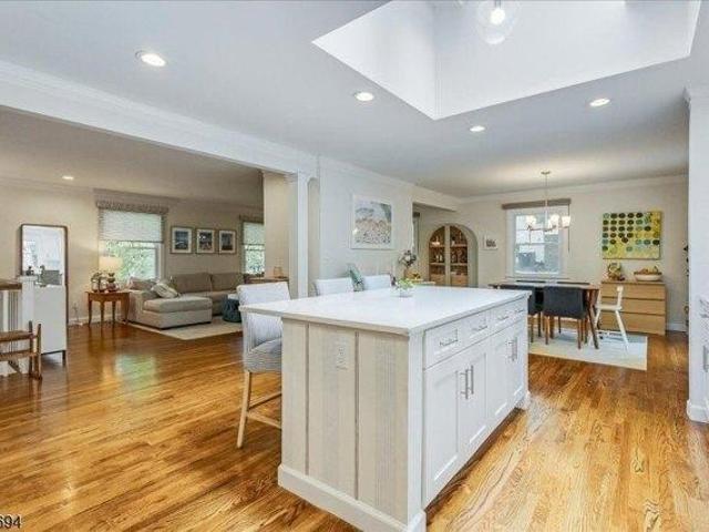house with 4 bedroom, Springfield NJ ES104607991