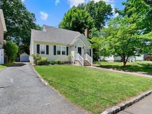 house with 4 bedroom, Springfield NJ ES104811843