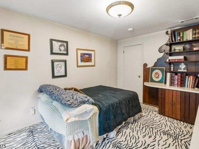 house with 4 bedroom, Springfield NJ ES105191824