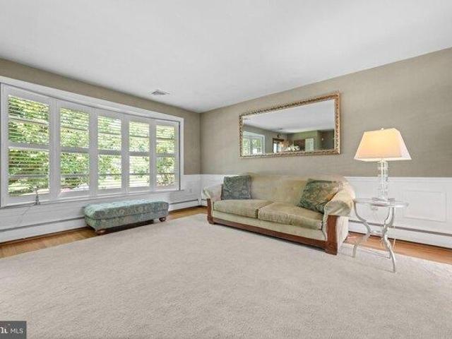house with 4 bedroom, Springfield PA DS103601098