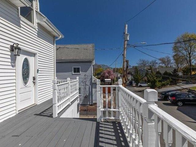 house with 4 bedroom, Swampscott MA DLS101800488