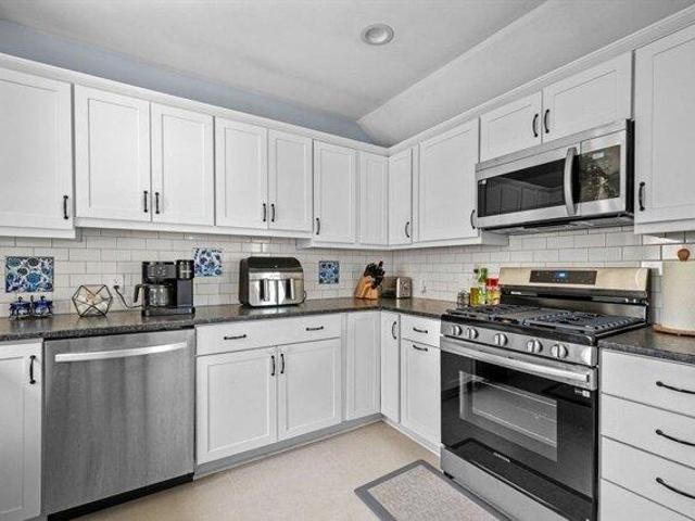 house with 4 bedroom, Swampscott MA ES105083107