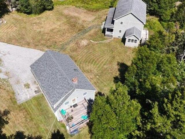 house with 4 bedroom, Swans Island ME ES105106985