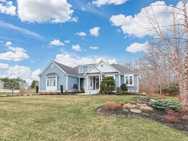 house with 4 bedroom, Swansea MA DLS101661360