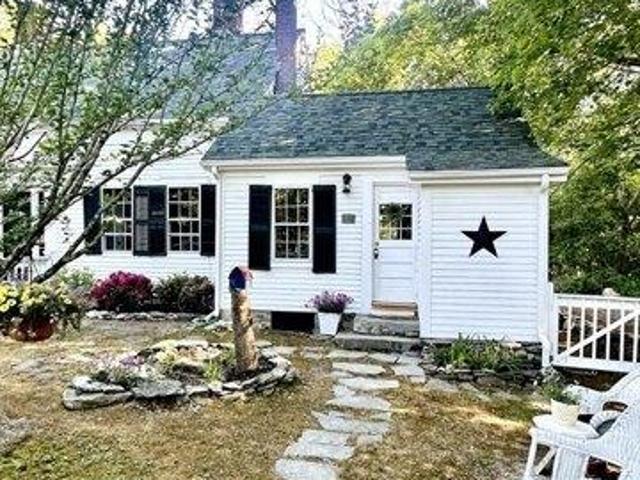 house with 4 bedroom, Swansea MA DS104264990