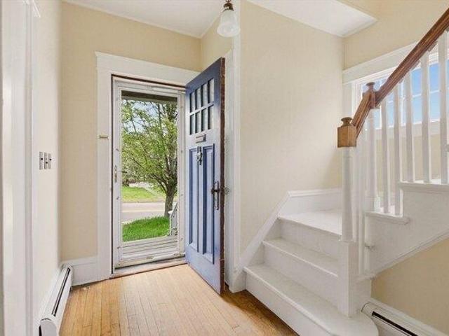 house with 4 bedroom, Swansea MA DS104409432