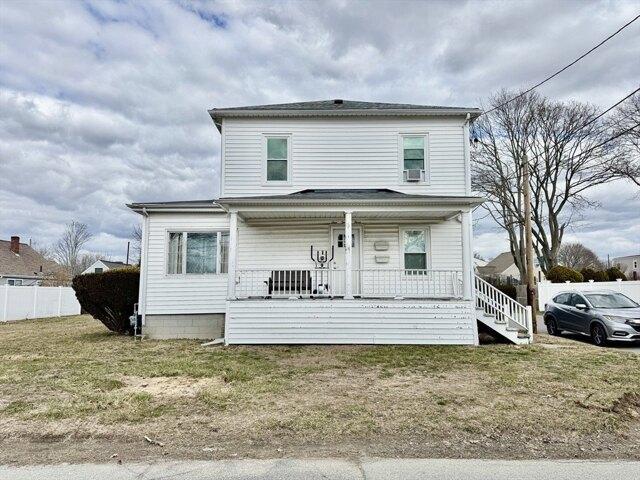 house with 4 bedroom, Swansea MA DS102026257