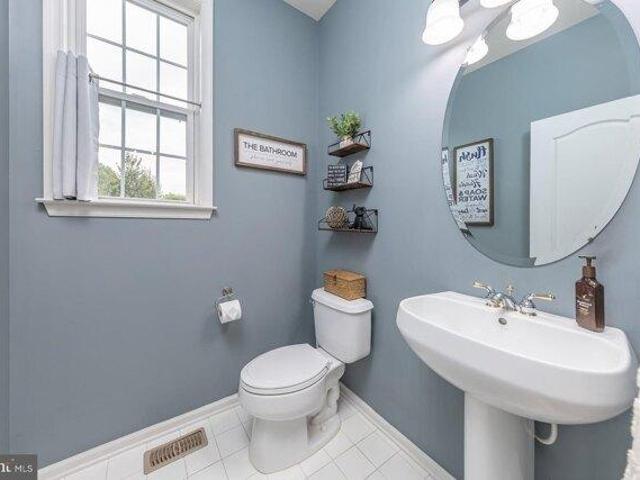 house with 4 bedroom, Swedesboro NJ ES105207126