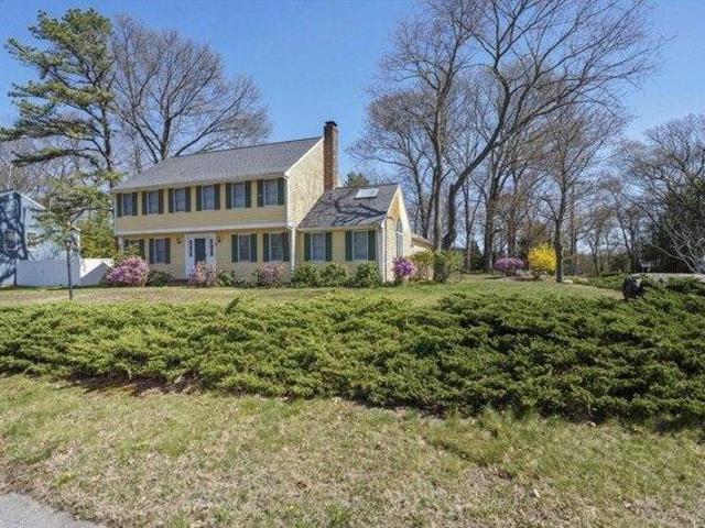 house with 4 bedroom, Stoughton MA DS102312512