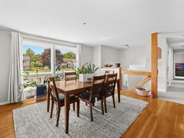 house with 4 bedroom, Stoughton MA ES104604321