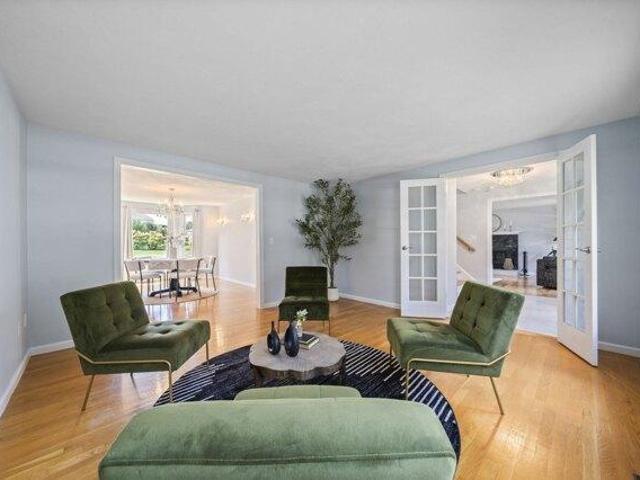house with 4 bedroom, Stoughton MA ES105401592