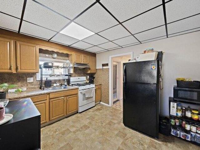 house with 4 bedroom, Stoughton MA ES105061677