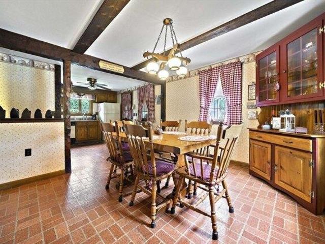 house with 4 bedroom, Stoughton MA ES105061161