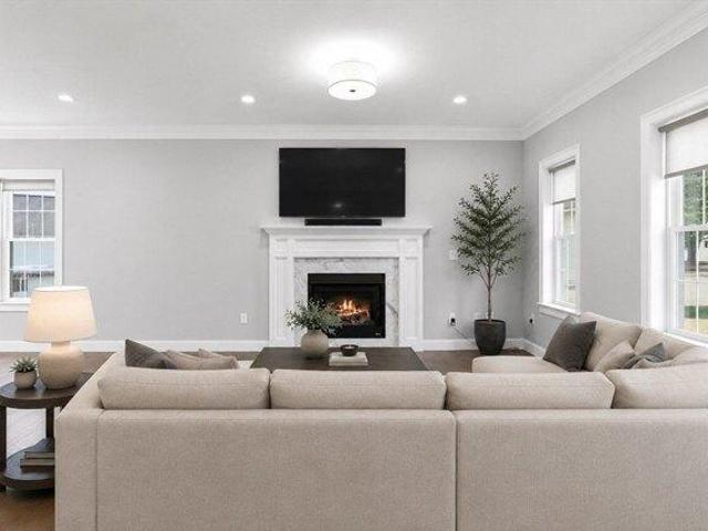 house with 4 bedroom, Stoughton MA ES105115741