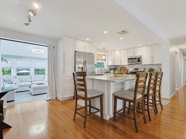 house with 4 bedroom, Stoughton MA ES105115840