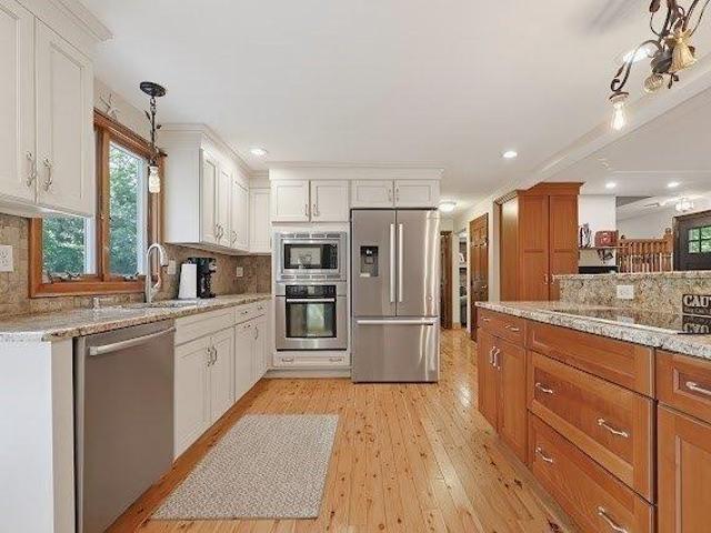 house with 4 bedroom, Stoughton MA ES105123628