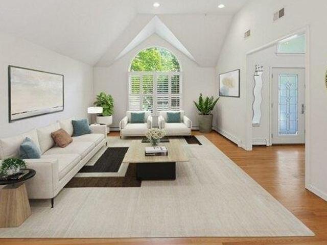 house with 4 bedroom, Stoughton MA ES105279650
