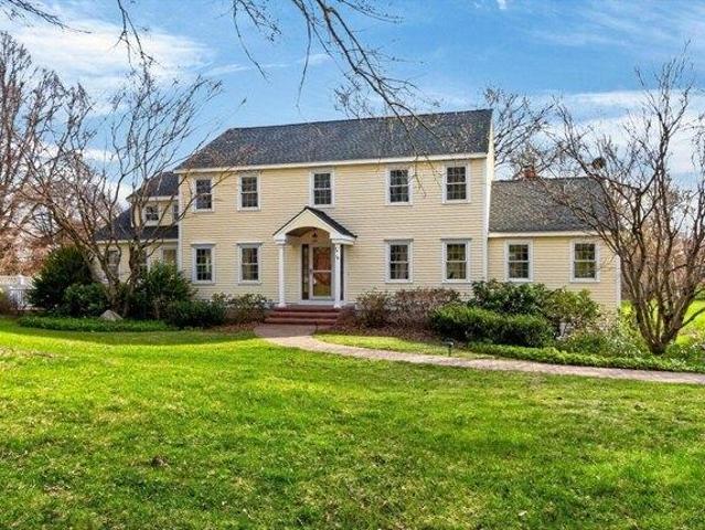 house with 4 bedroom, Stow MA DLS101749450
