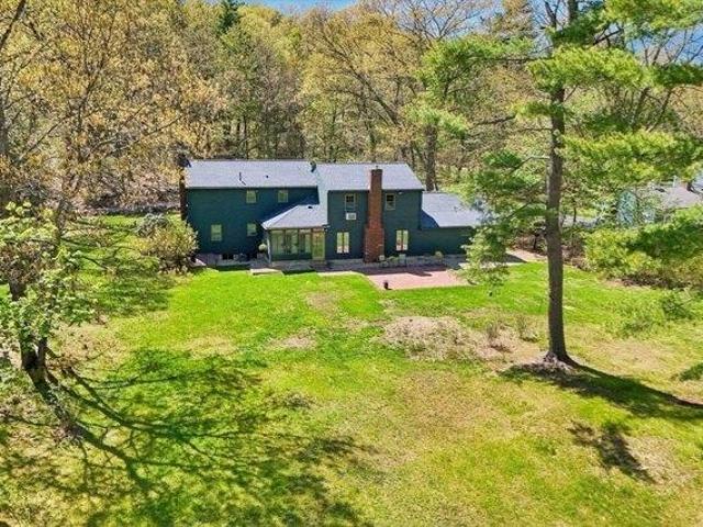 house with 4 bedroom, Stow MA ES104043122