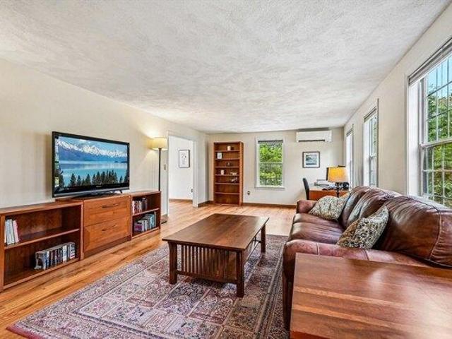 house with 4 bedroom, Stow MA ES103019257