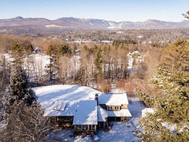house with 4 bedroom, Stowe VT DLS101576653