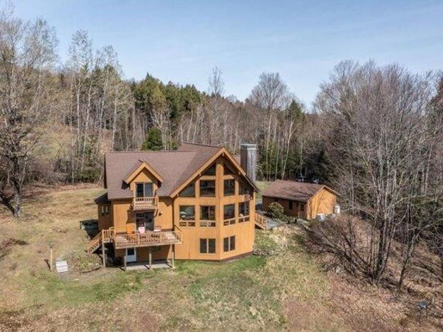 house with 4 bedroom, Stowe VT DLS103072534