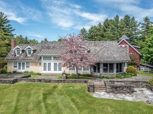 house with 4 bedroom, Stowe VT DLS103072349