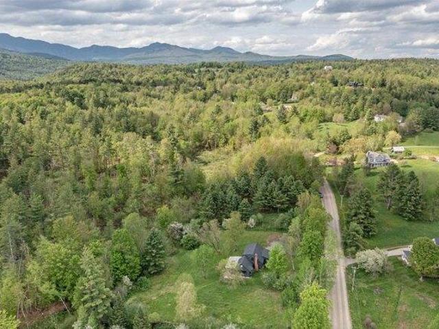 house with 4 bedroom, Stowe VT DS103126271
