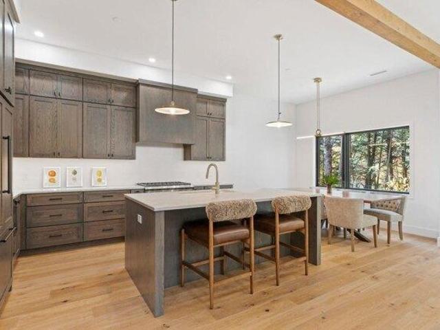 house with 4 bedroom, Stowe VT ES103187860