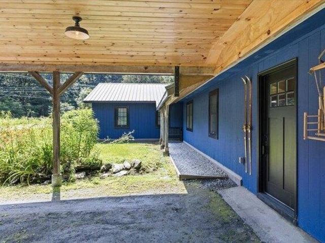 house with 4 bedroom, Stowe VT ES105104813