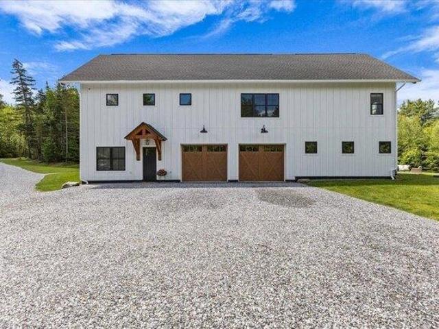 house with 4 bedroom, Stowe VT ES105126527