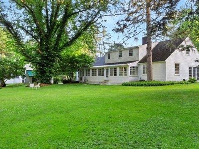 house with 4 bedroom, Stockbridge MA DLS102121202