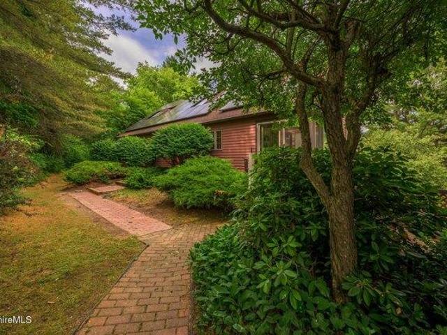 house with 4 bedroom, Stockbridge MA DS104007536