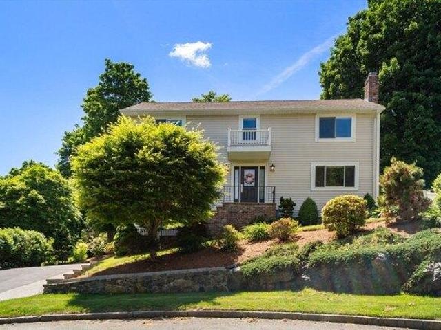 house with 4 bedroom, Stoneham MA DS103431565