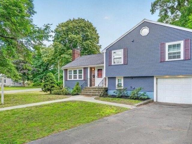 house with 4 bedroom, Stoneham MA DS103851037